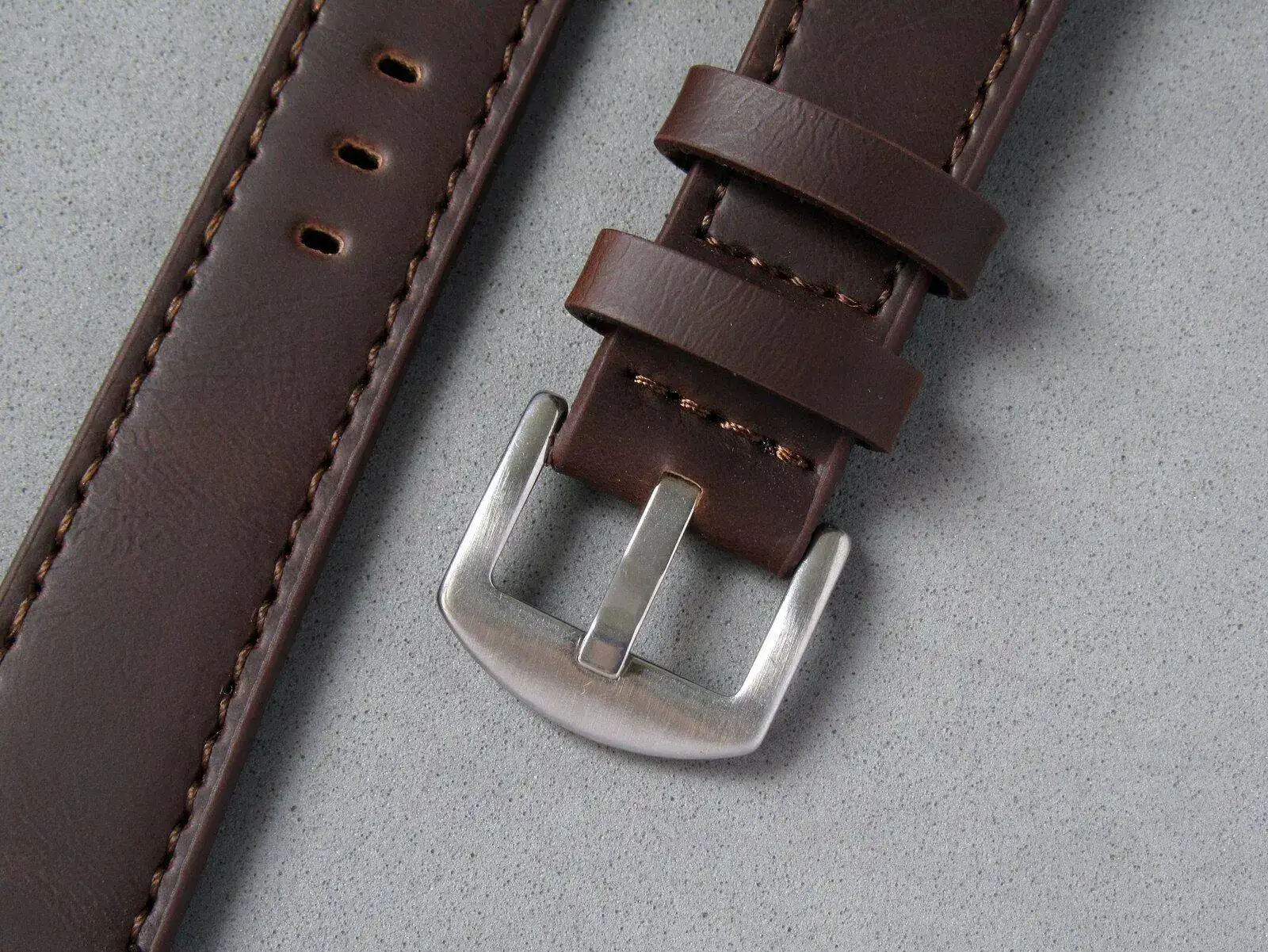 Correas en 20mm estilo vintage, distressed, perforada y más. | Relojes ...