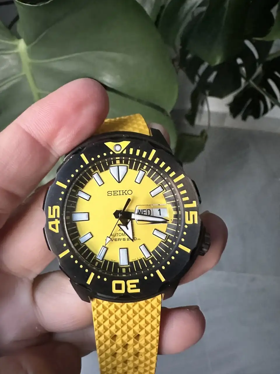 Seiko SRPF35K1 Yellow Monster Asia Special Edition (Seiko Bumblebee ...