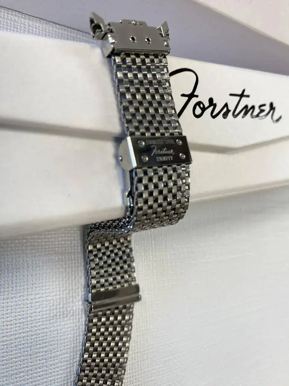 Forstner Komfit "JB Champion" - Omega Speedmaster - Extremos curvos ...