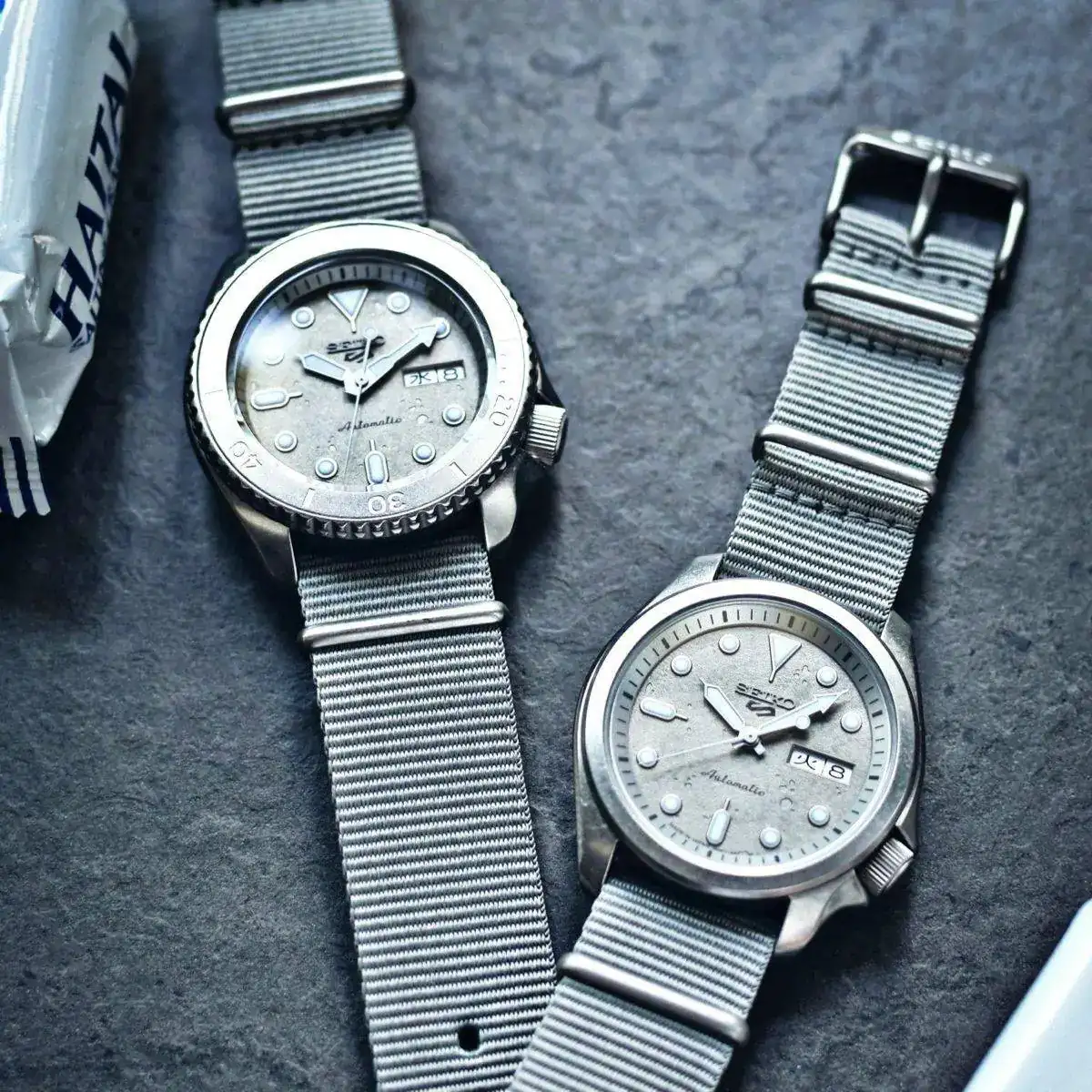 Seiko 5 “Street Style” Concrete Grey SBSA129 | Relojes Especiales, EL ...
